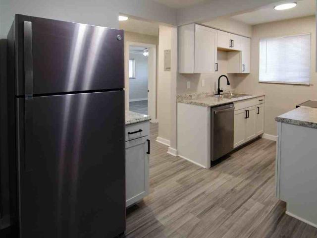 Newly Upgraded Apartments 2 Bedroom Apartment for Rent at 1215 Elberta Cir, Park Hills, KY 41011