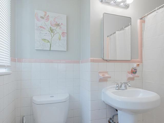 Newly Available! Greenbriar Area Home, 3 minute walk to bus 66, 83 & Therrell High School. Near upcoming Campbellton Corridor Transit Project