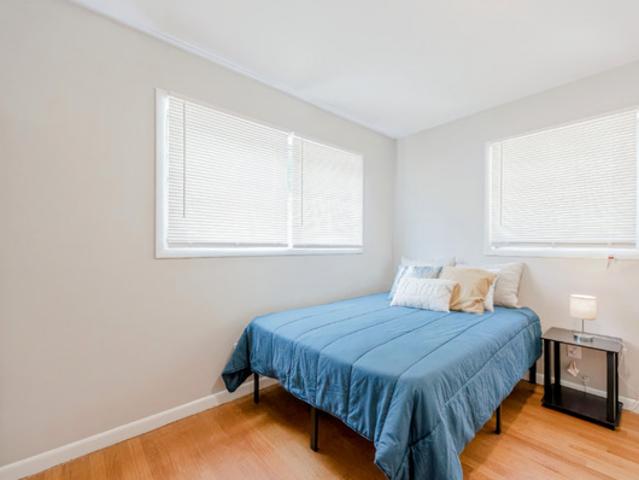 Newly Available! Greenbriar Area Home, 3 minute walk to bus 66, 83 & Therrell High School. Near upcoming Campbellton Corridor Transit Project