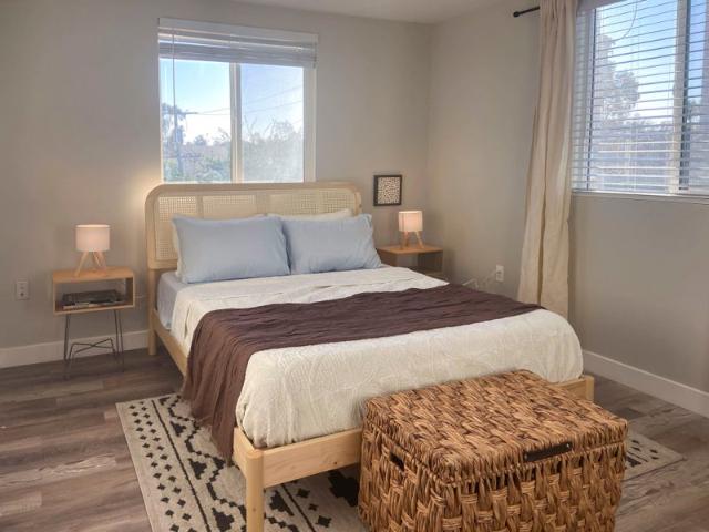Newly Built, luxurious & CLEAN Townhouse FREE lau