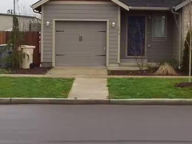 Newly Constructed 3bdr/2.5bth Townhome 1810 College St