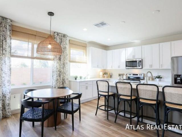 NEWLY CONSTRUCTED / NEAR OLD TOWN SINGLE FAMILY