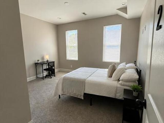Newly Furnished Rooms Near Johns Hopkins & Downtown Baltimore