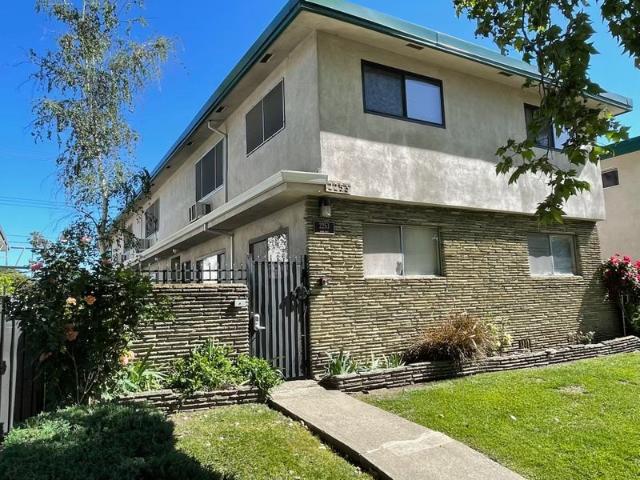 Newly remodeled 1 bd 1 bth 2nd floor apt near High
