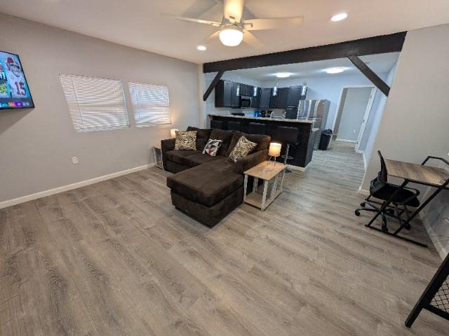Newly Remodeled 1 Bedroom 1 Bath
