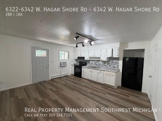 Newly Remodeled 2/1 for rent close to Michigan's Shoreline