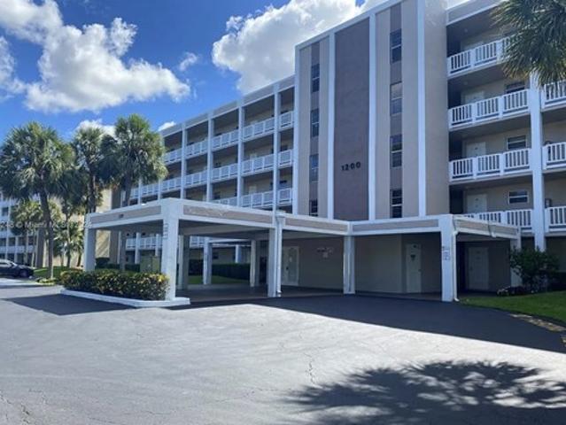Newly Remodeled 2 Bed, 2 Bath Apartment in the Heart of Coral Springs! 2 Bedrooms, 2 Bathrooms