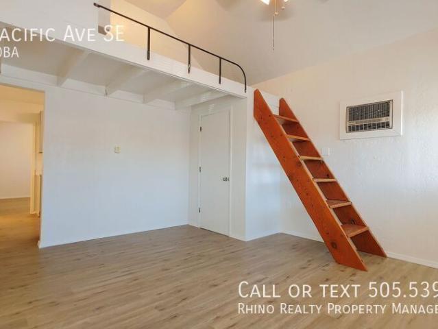 Newly Remodeled 2 Bedroom, 1 Bath!