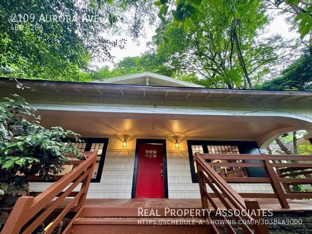 Newly Remodeled Craftsman Home in Queen Anne