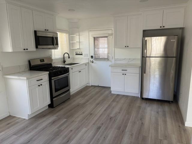 Newly remodeled downtown gem