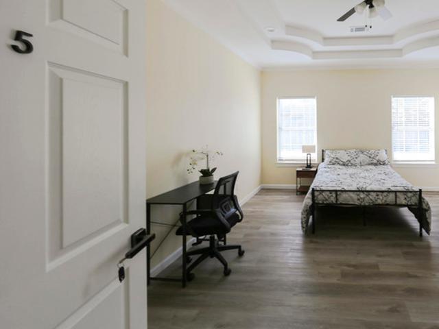 Newly remodeled home with dining area and back yard, close to public transit, easy access to Hwy 288 & medical district