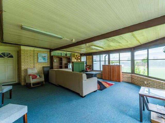 Newly remodeled Orange Park house with front and back porches