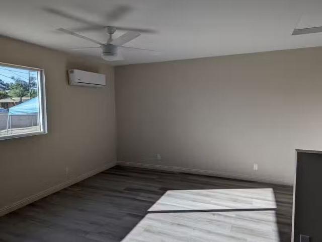Newly Remodeled Studio For Rent in Ramona Apartments in Ramo.
