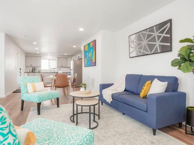 Newly Remodeled Walkout Basement | Private Entry |