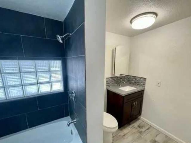 Newly remolded 2 Bed 1 Full Bath with a private yard!
