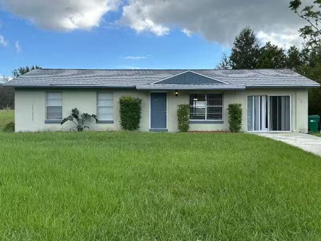 Newly Renovated 3 Bedroom/1.5 Bath with bonus room 320 E Ro.