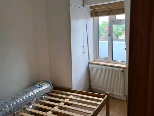 Very cosy 2 or 3 bedroom flat in Angel