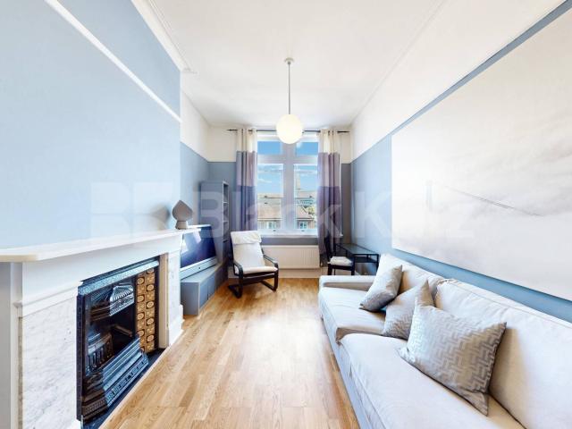 Newly renovated 1 bedroom property located in the heart of Crouch End