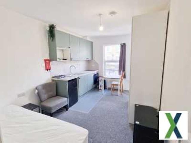 Newly renovated 1st floor studio flat To Rent on Chatsworth Road, Hackney E5