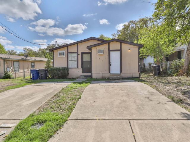 Newly Renovated 2 bed/1 bath