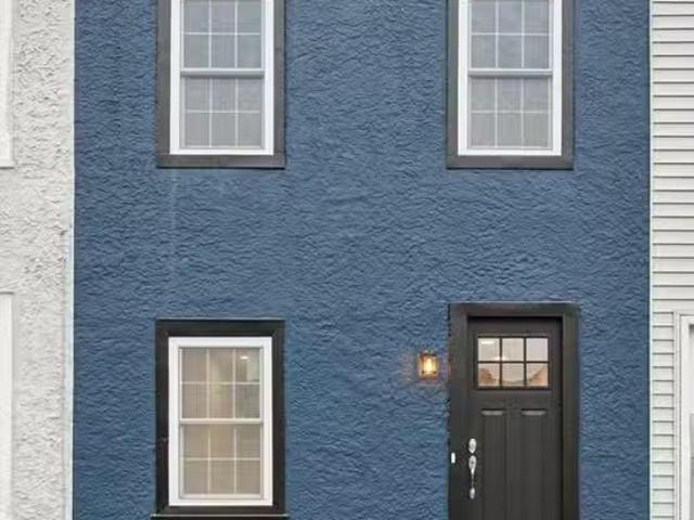 Newly Renovated 2 Bedroom Townhouse In King Of Prussia With Gr.