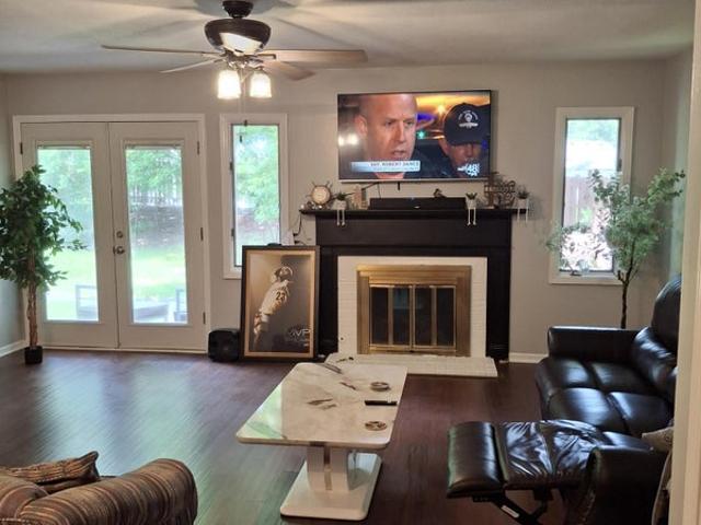 Newly renovated 2 bedroom 2.5 bathroom condo