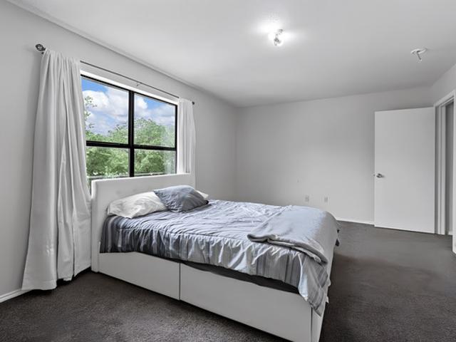 Newly Renovated 2 Story Spacious Home in Mesquite