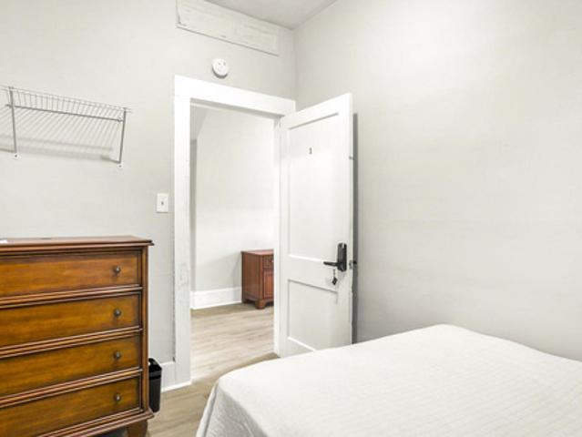 Newly renovated & cozy Jacksonville Duplex / Multiplex