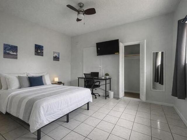 Newly Renovated Co Living near Crawford Memorial Park & Dallas Transit Corridors