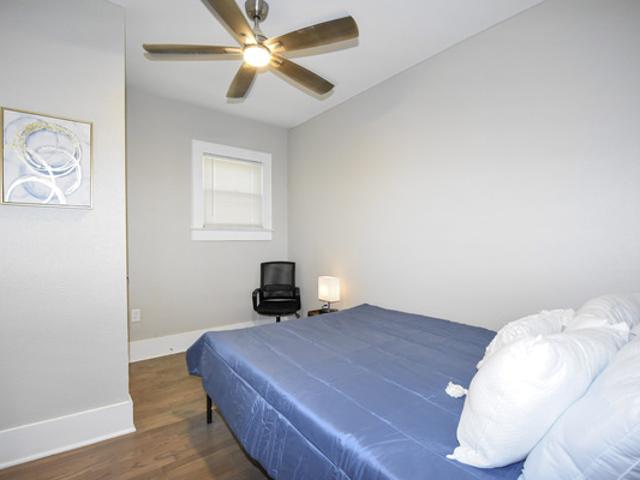 Newly renovated & comfortable Dallas House