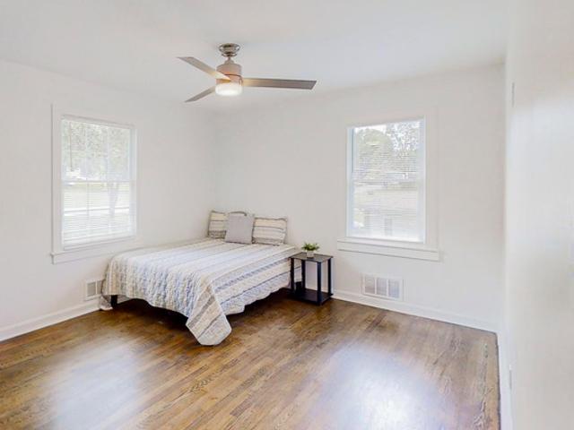 Newly Renovated & Comfortable Decatur Home Clean, Modern & Move In Ready Dedicated Workspace for Remote Work or Study