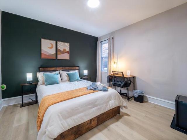 Newly renovated & comfortable Philadelphia Townhouse