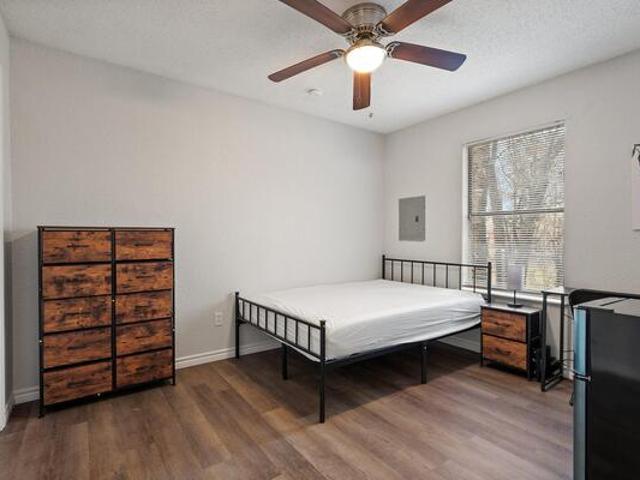 Newly renovated Comfortable Property with low number of members! In a quiet low traffic street. Fully stocked kitchen and high speed Wifi!