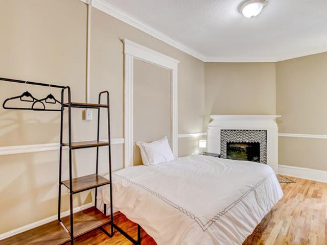 NEWLY Renovated! Amazing Bungalow, Close to Downtown JAX, Two Stories, Hardwood Flooring, Free WiFi