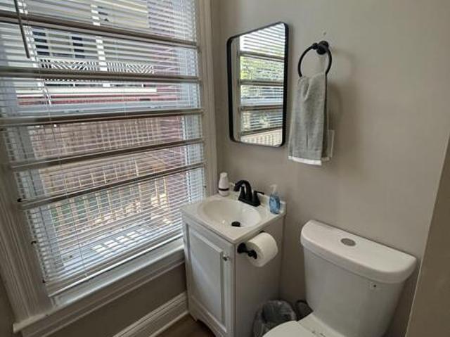Newly Renovated All Ensuite Home Near Downtown Atlanta!
