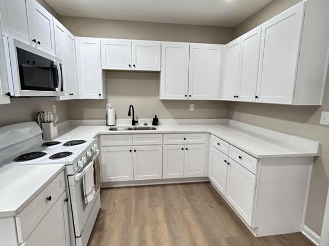 Newly Renovated AllEnsuite Home Near Downtown Atl