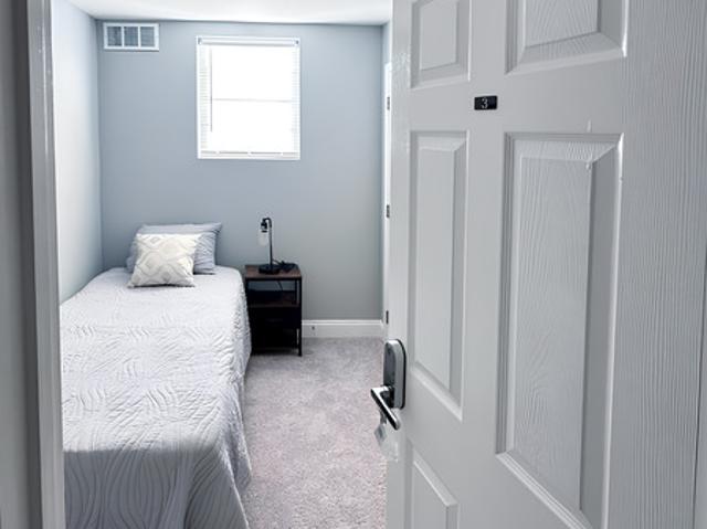 Newly Renovated Baltimore Home Modern Comfortable Utilities Included Fast WiFi Near Transit Move In Ready