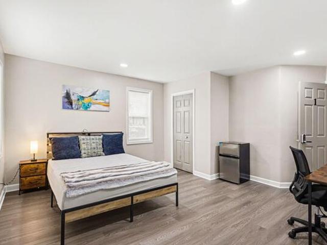 Newly Renovated Baltimore Living Utilities Included High Speed Wi Fi Prime Location