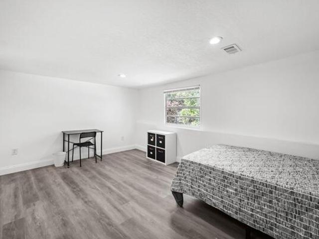 Newly Renovated Dream Home Close to Grocery Stores | 10 Minutes to River City Marketplace