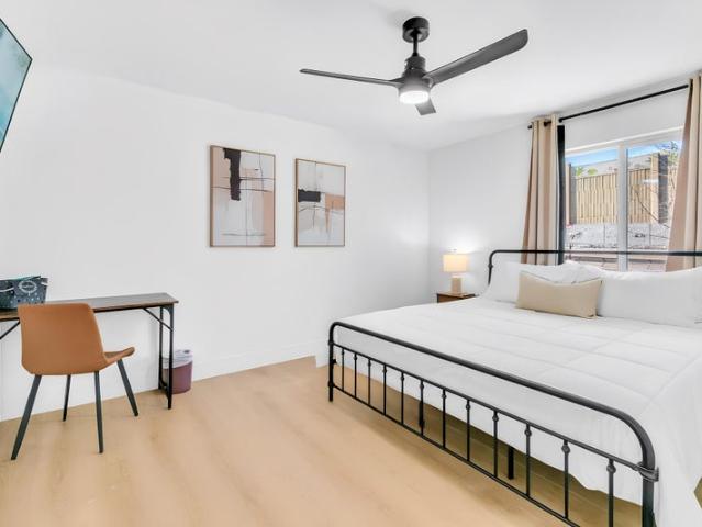 Newly Renovated ️ | Dual Kitchens ️ | Smart TVs