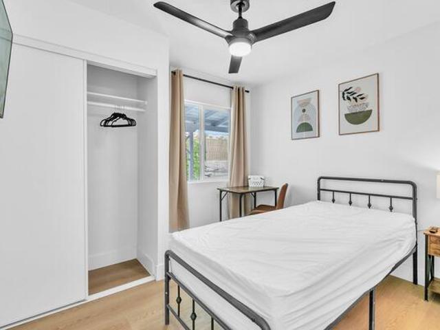 Newly Renovated | Dual Kitchens | Smart TVs in each room – Perfect for comfort, style & convenience