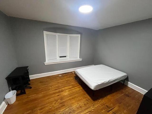 Newly Renovated East Germantown Town Home