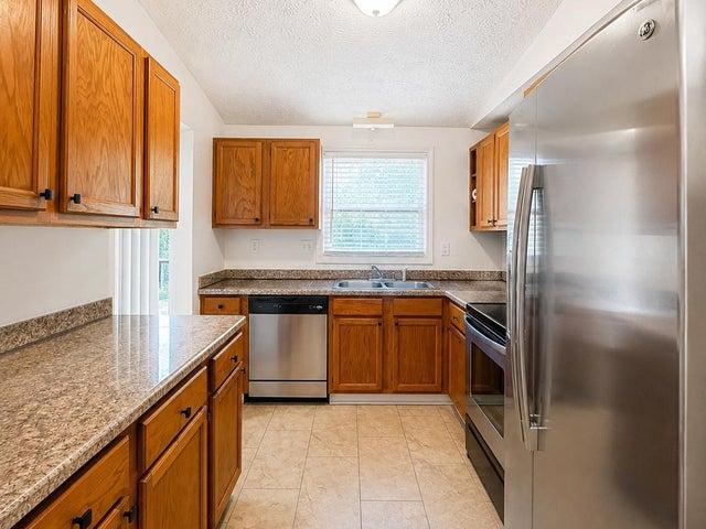 Newly Renovated Furnished Room | Utilities Includ