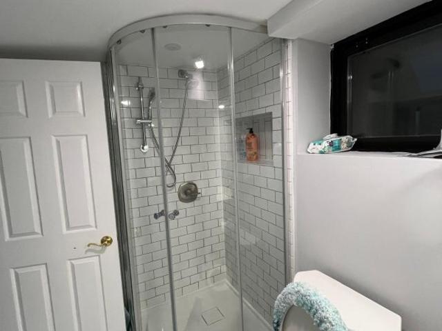 Newly Renovated & Furnished Rooms in East Orange