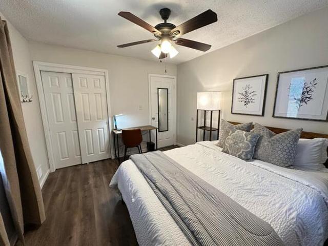 Newly renovated Kansas City Duplex minutes away from University of Missouri Kansas City, Rockhurst and KCU with bus line out front!