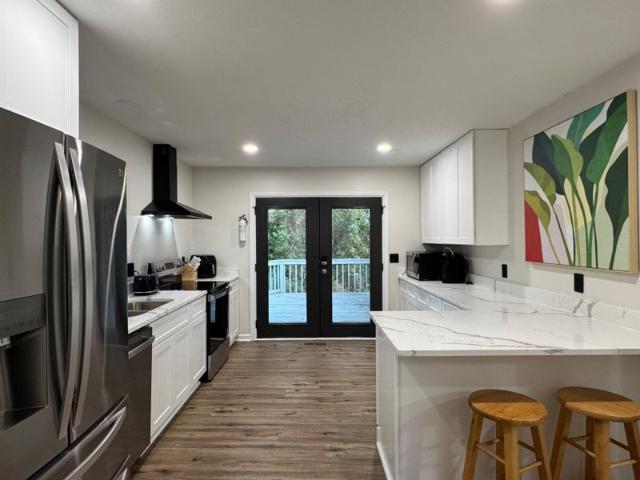 Newly renovated house in quiet neighborhood of Mar