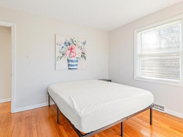 Newly Renovated Home 5 Mins from Hull Street Rt 360 & Chippenham Pkw Rt 150