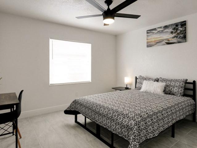 Newly renovated HOME. Center of Tampa