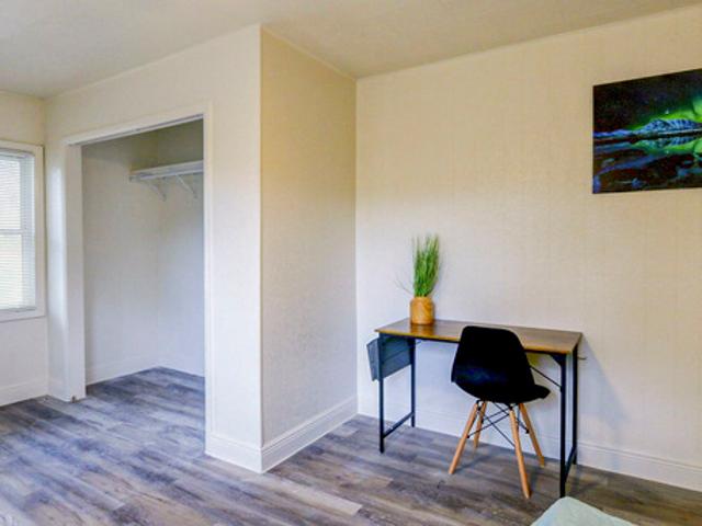Newly renovated home in Forest Hills! 3 min walk to bus line!