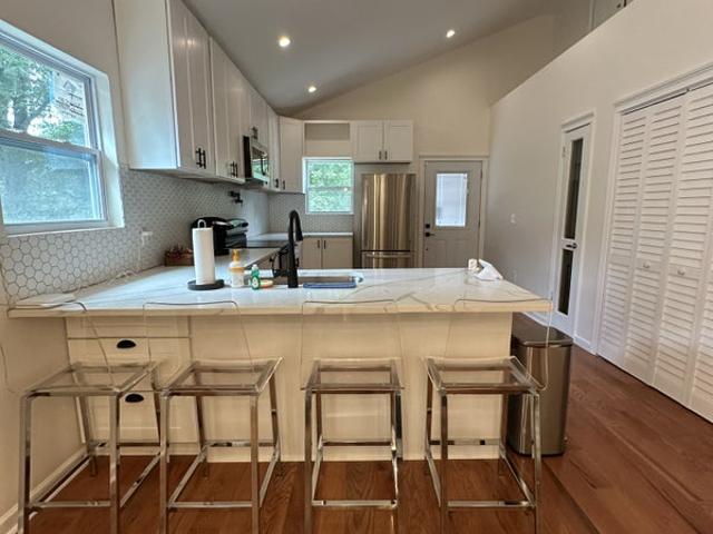 Newly Renovated Home in Grove Park Private Bath